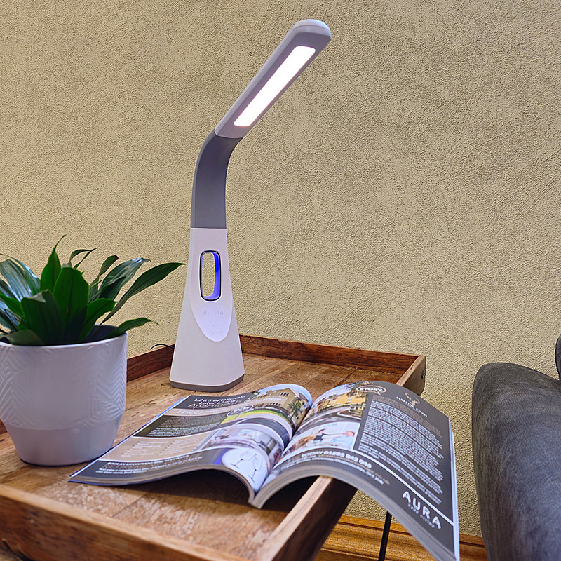 BREEZE Light™: Light with Bladeless Fan | Serious Readers